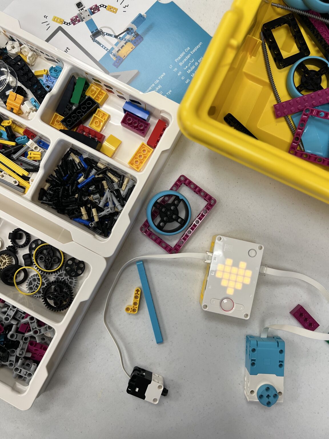 Tech Tinker Team Robotics for Grades 1-2 Starts March 5 | Camp Fire